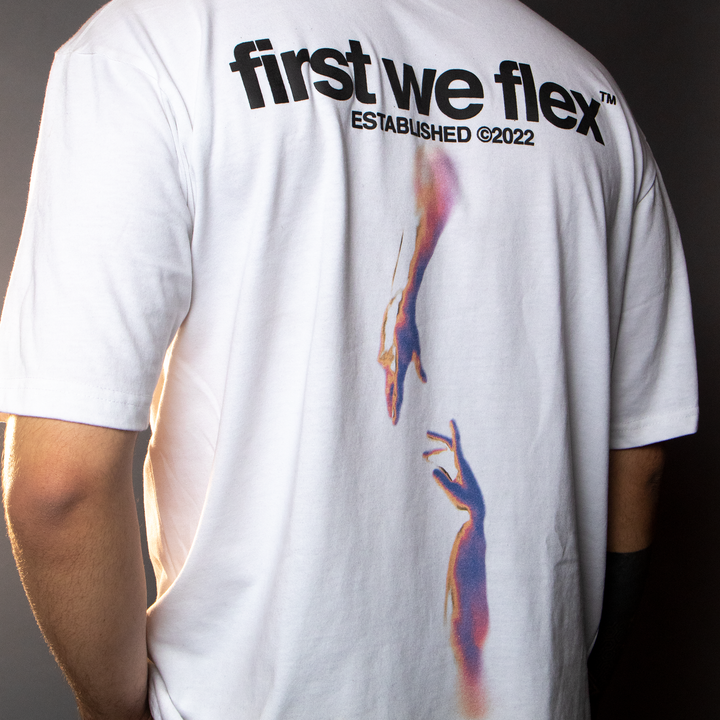 OVERSIZED T-SHIRTS – first we flex