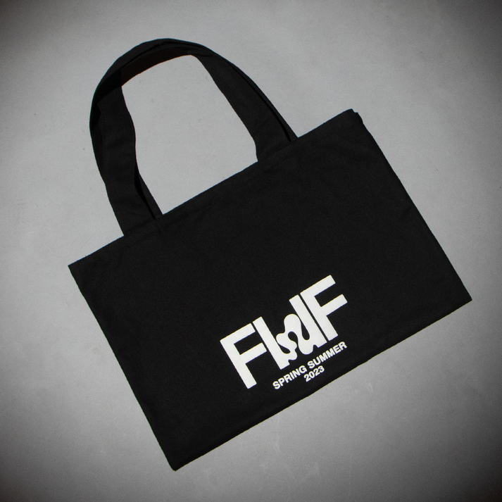 Base Tote – first we flex